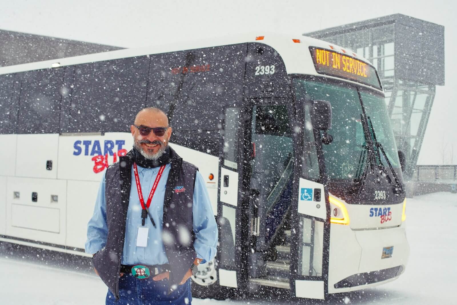 How to Navigate the START Bus with Skis Like a Local - Visit Jackson Hole